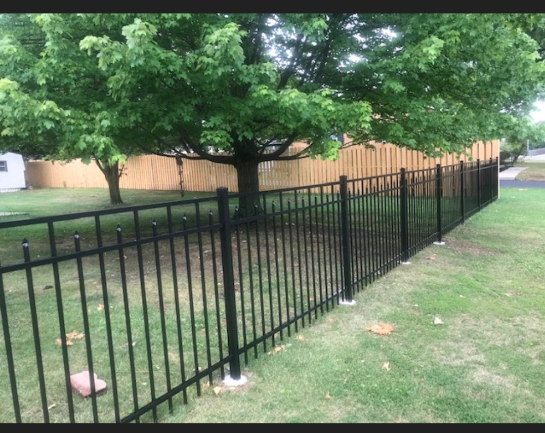 Buford Wynn’s the Original Guardian Co. of Lexington, has been fencing ...